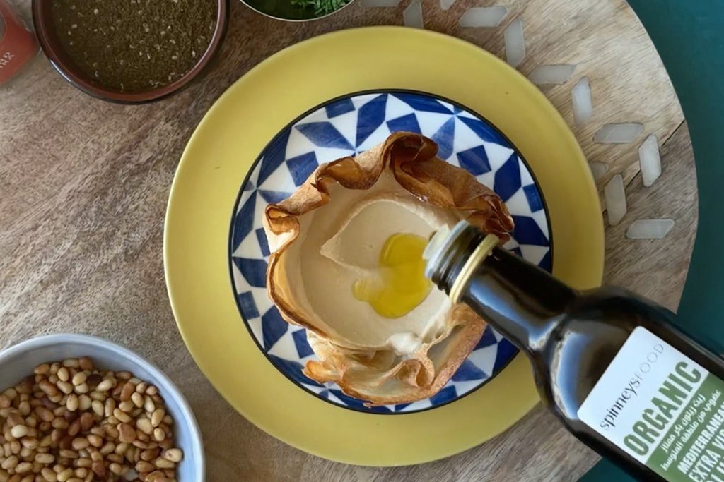 Air-fried Arabic bread bowl with hummus recipe - Spinneys United Arab ...