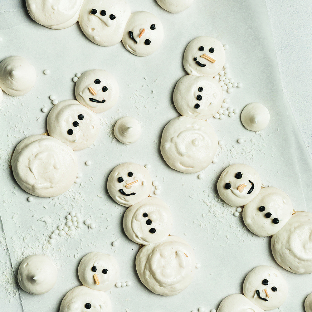 Meringue snowmen recipe - Spinneys UAE