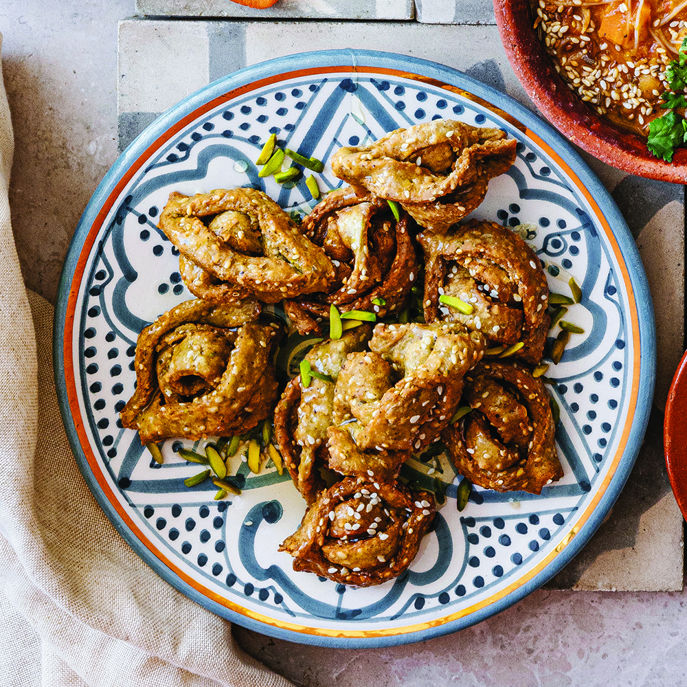Pistachio and sesame chebakia recipe - Spinneys UAE