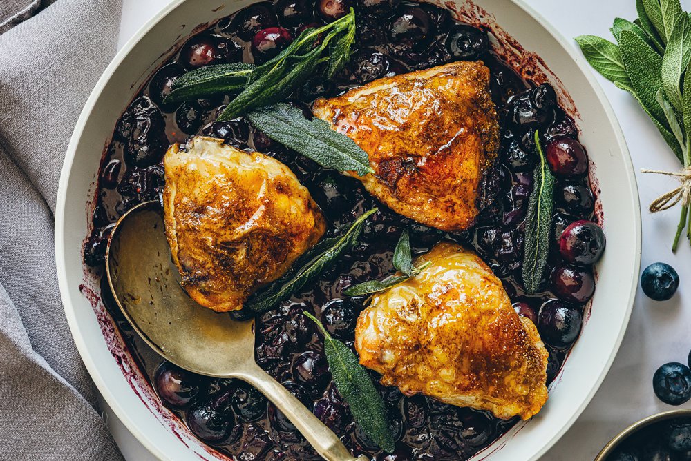 Blueberry and sage roasted chicken thighs recipe - Spinneys United Arab ...