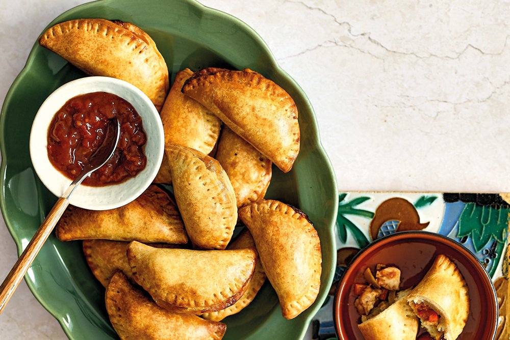 Chicken, leek and manchego empanadas recipe - Spinneys United Arab Emirates