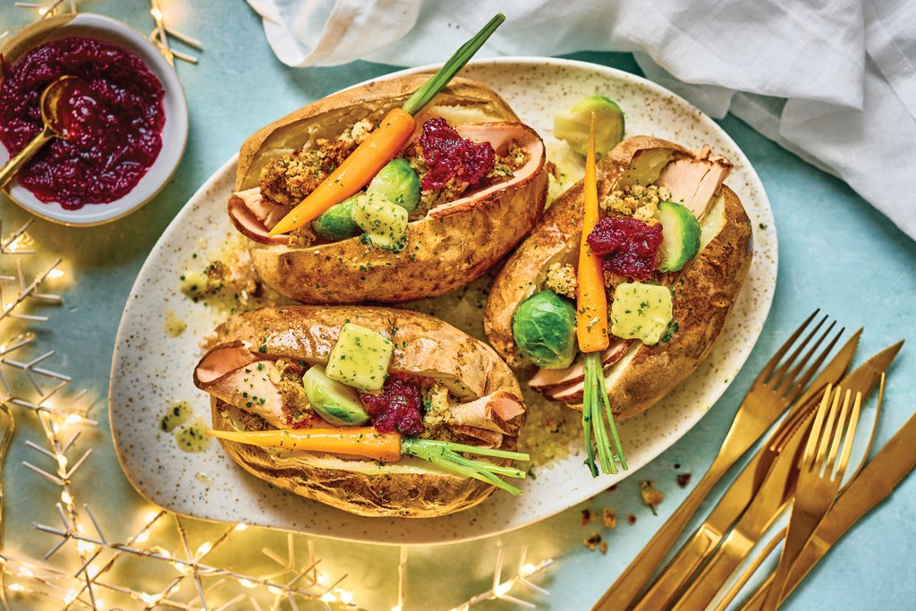 Ultimate Christmas loaded potatoes recipe - Spinneys الإمارات العربية ...