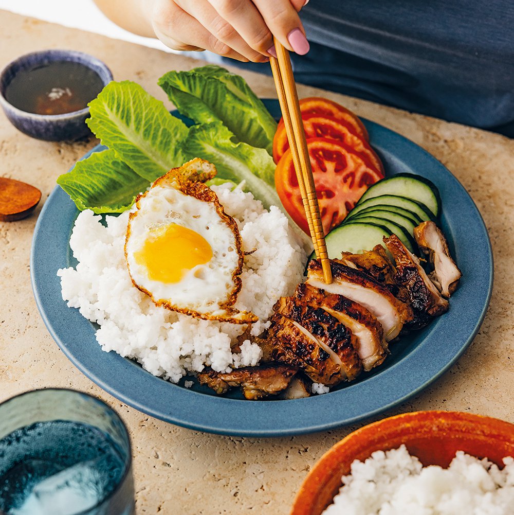 Vietnamese broken rice with grilled lemongrass chicken recipe ...