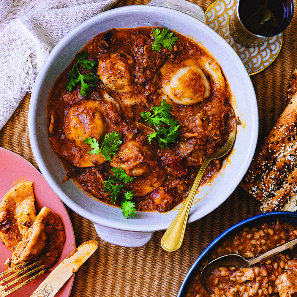 Stuffed matazeez with roasted vegetable sauce recipe - Spinneys UAE