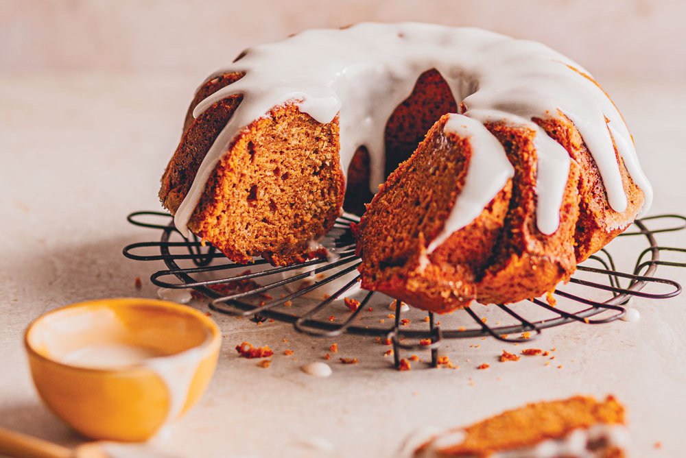 Tomato and olive oil spice cake recipe - Spinneys United Arab Emirates