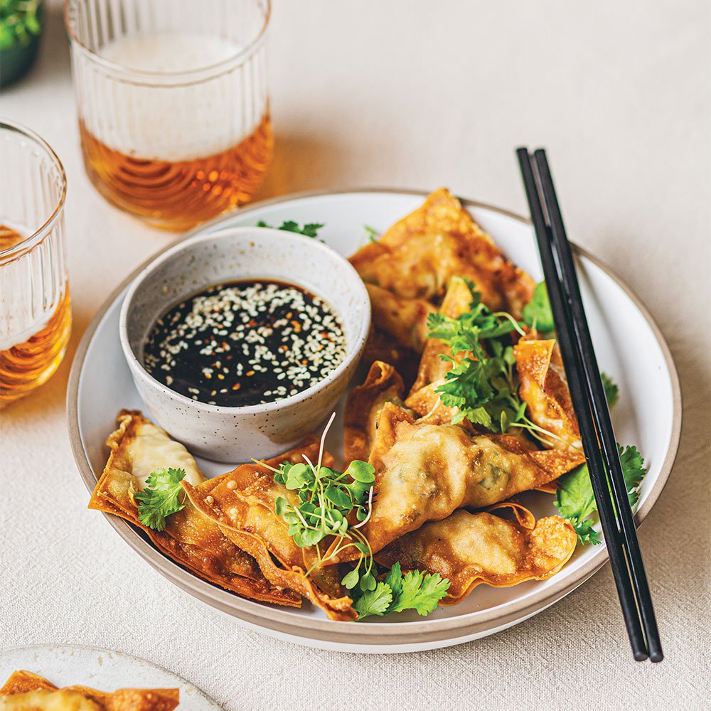Chicken and vegetable crispy wontons recipe - Spinneys UAE