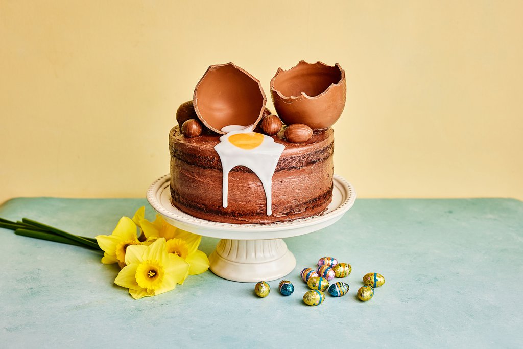 Chocolate Creme Egg cake recipe - Spinneys United Arab Emirates