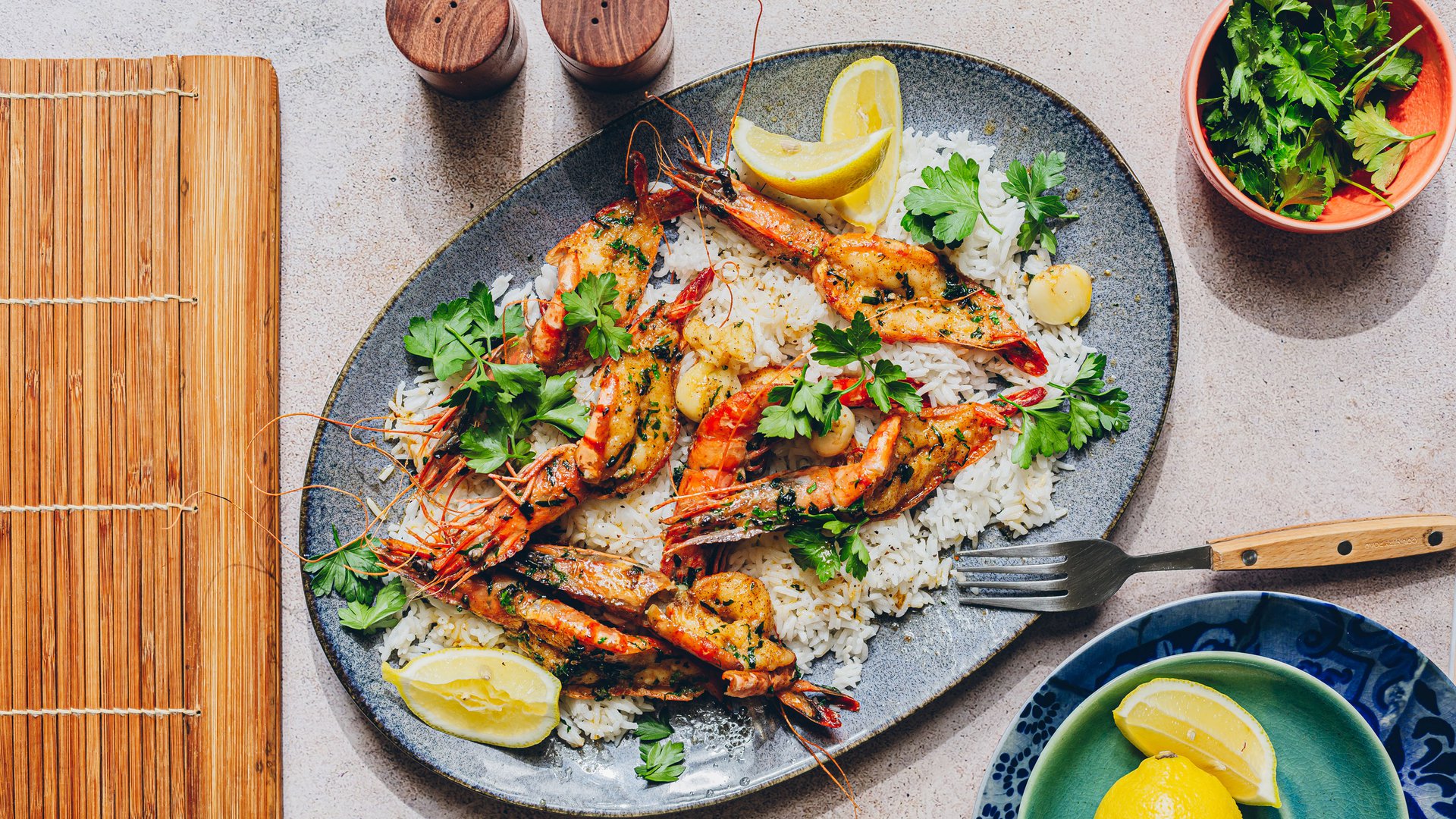 Garlic-butter prawns with coconut rice recipe - Spinneys UAE