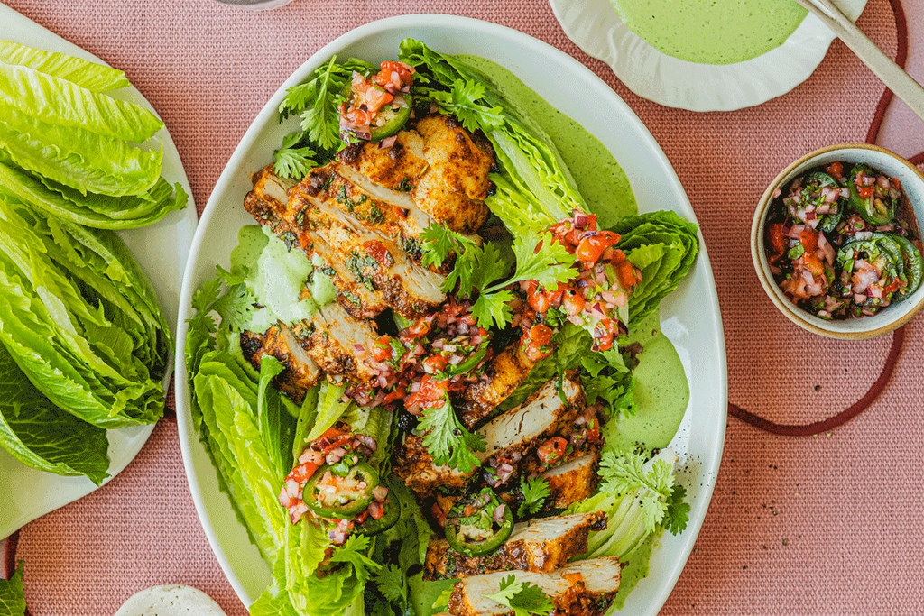 Crunchita lettuce with strawberry salsa, cajun chicken and green ...